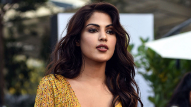 দোষ স্বীকার করতে বাধ্য করা হয়েছে: রিয়া