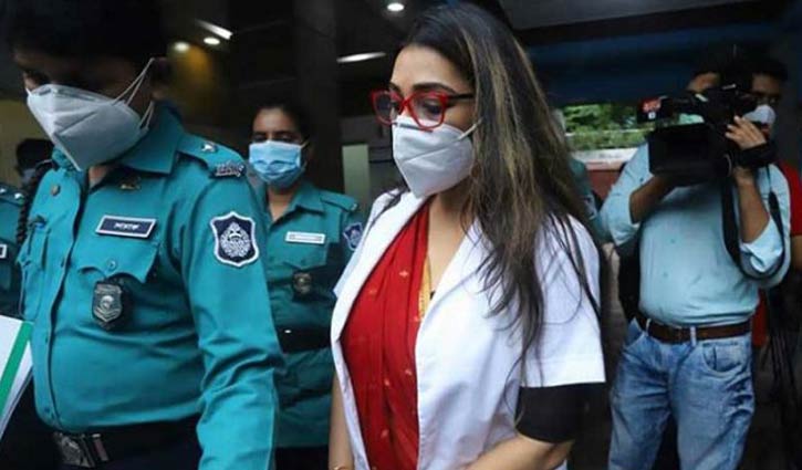 জিজ্ঞাসাবাদ: স্বামীর ওপর দোষ চাপাচ্ছেন ডা. সাবরিনা