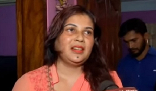 সম্রাটের স্ত্রীর স্থাবর সম্পত্তি ক্রোকের আদেশ