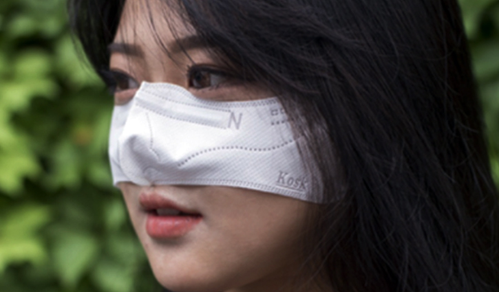 করোনা প্রতিরোধে অভিনব মাস্ক