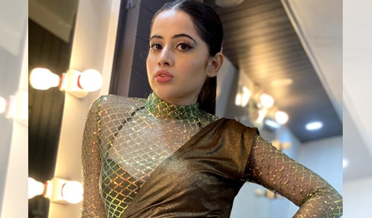 ‘আমাকে পর্নো তারকা বলে ডাকতো’