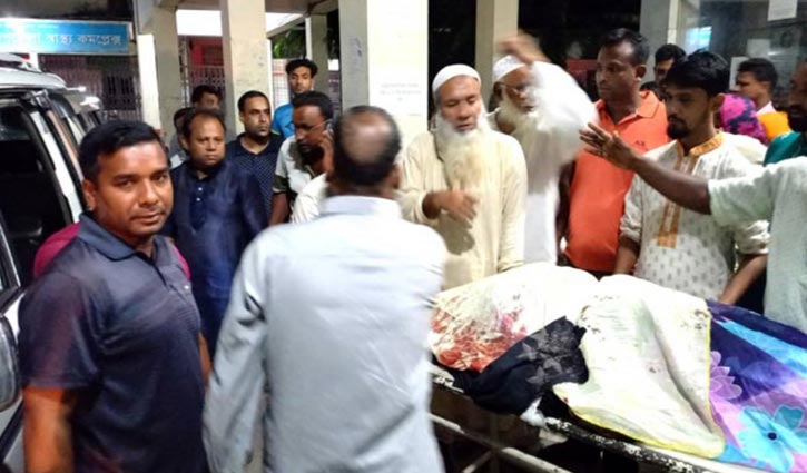 স্বামীর মোটরসাইকেল থেকে পড়ে স্ত্রীর মৃত্যু | সারা বাংলা