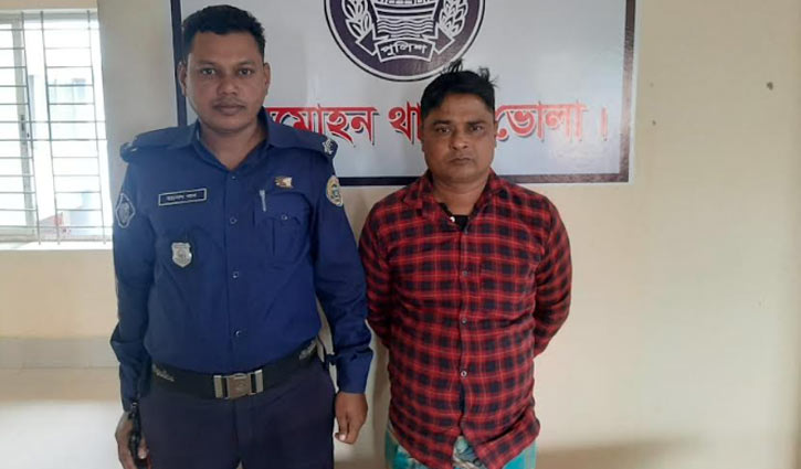 ১৪ বছর পালিয়ে থেকেও শেষ রক্ষা হয়নি