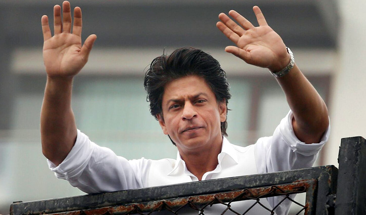 বলিউডে নতুন রেকর্ড গড়লেন শাহরুখ