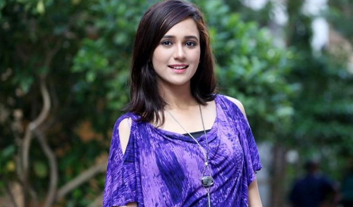 প্রথমবার ওয়েব সিরিজে সাবিলা নূর