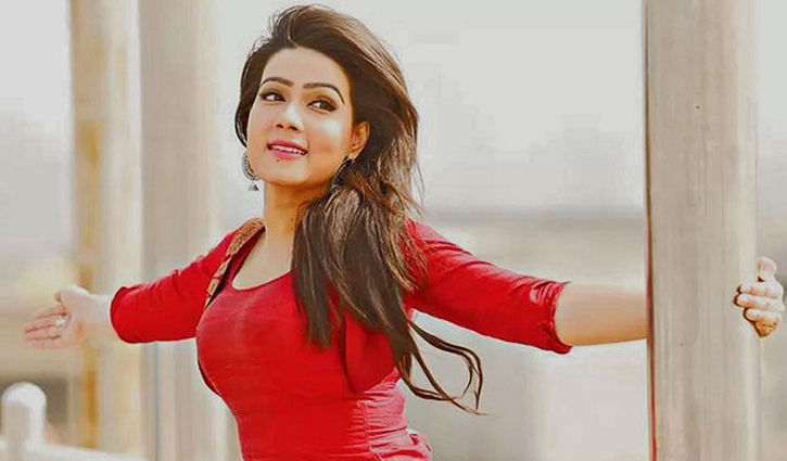 স্বামীর নিষেধের কারণেই কি সিনেমা থেকে দূরে ছিলেন মাহি?