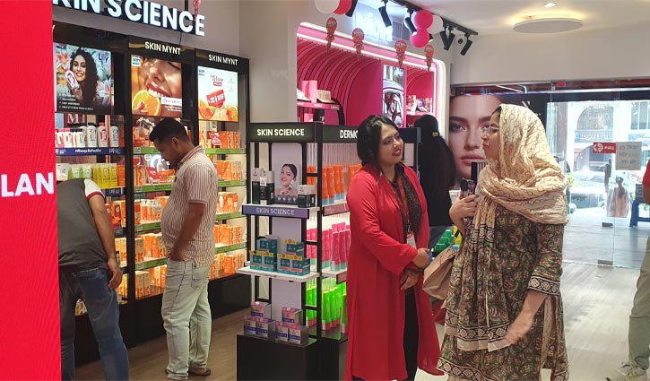 ঈদ শপিংয়ে কসমেটিকস বিক্রিতে শীর্ষে হারল‌্যান স্টোর